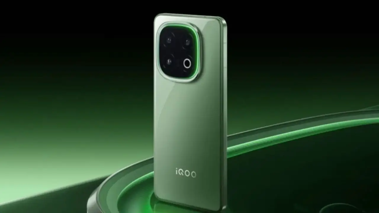 iQOO 15 officially teased ahead of launch in China